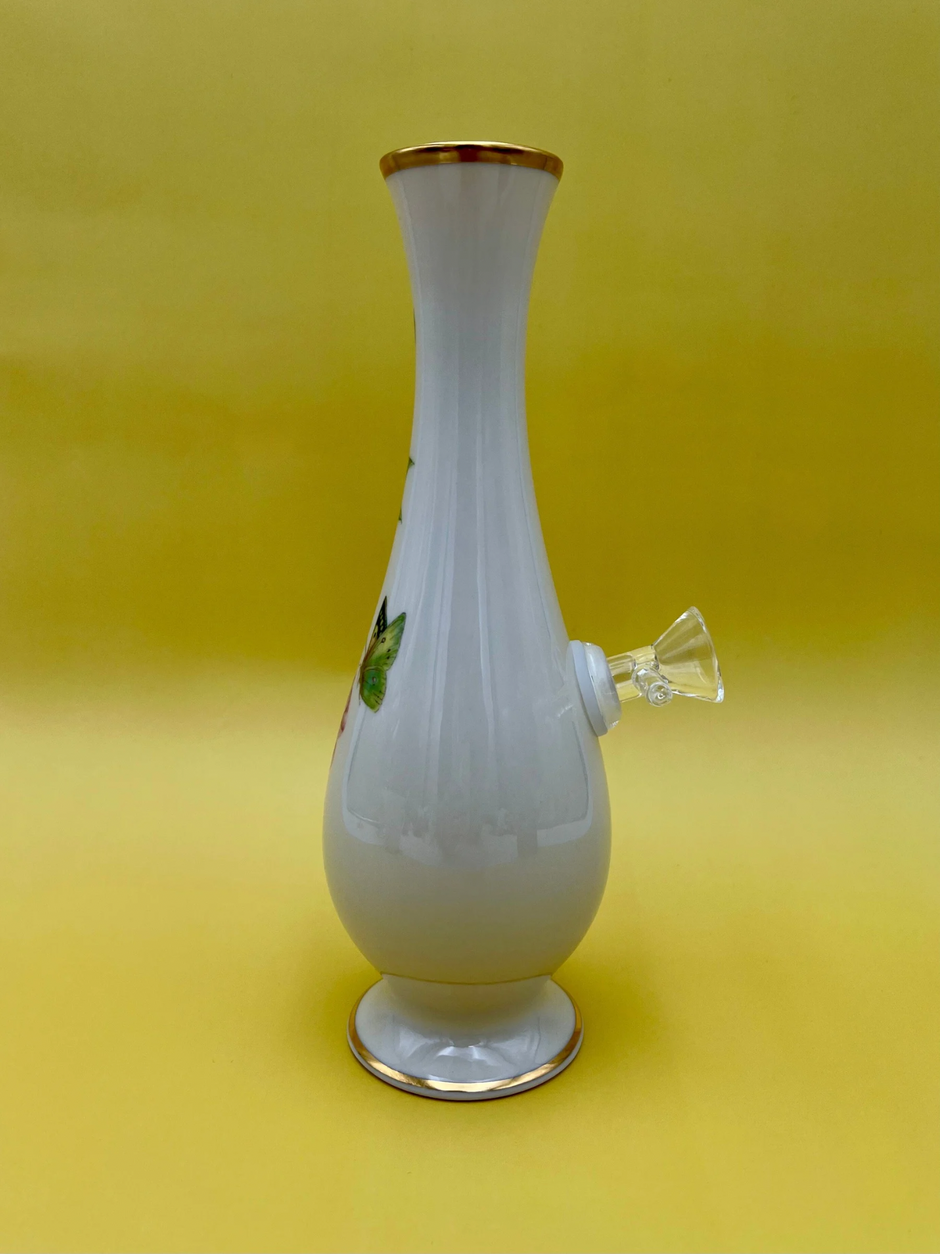 Water Pipes – Pearl's Puff Parlor