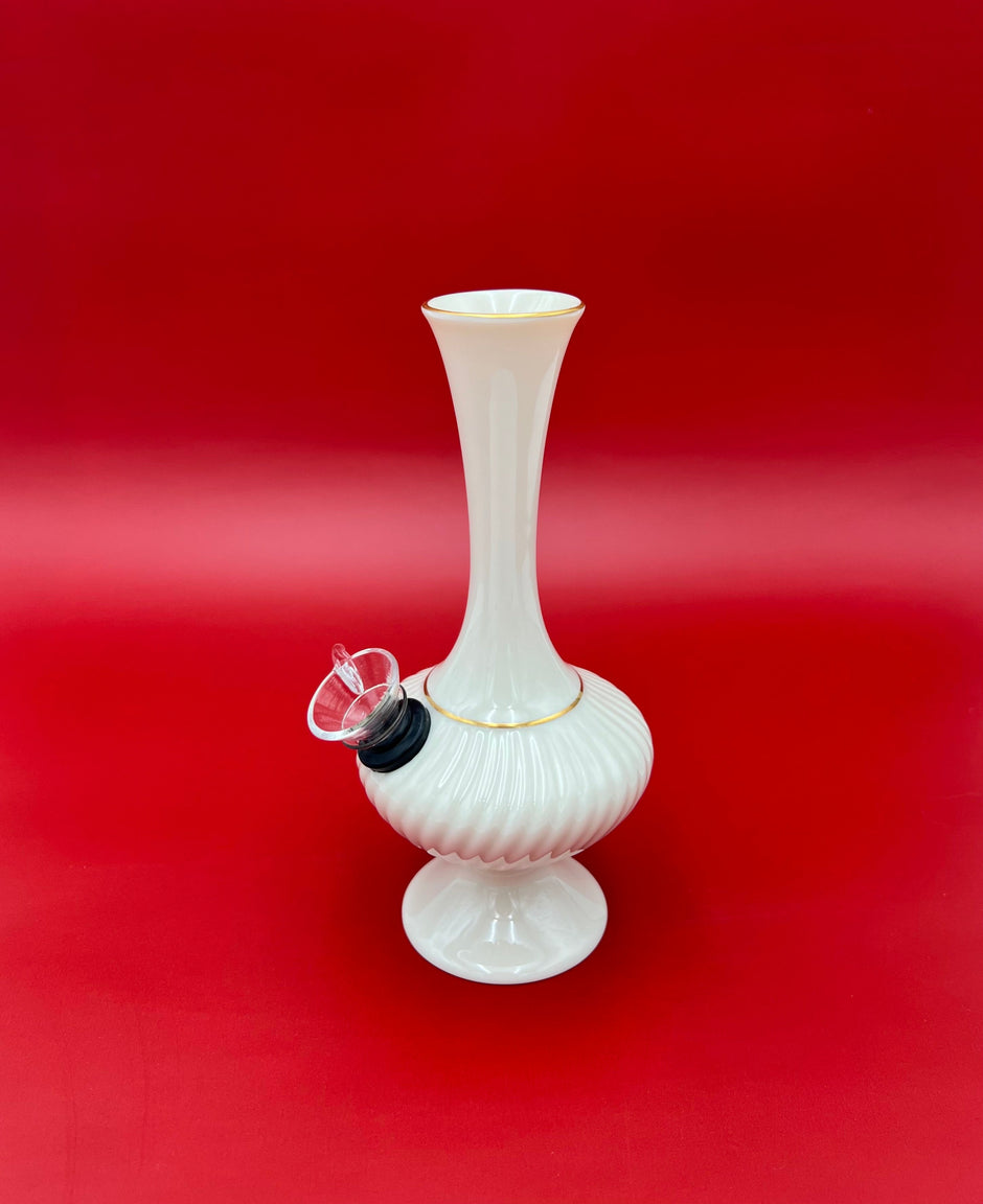 Petite Water Pipes – Pearl's Puff Parlor