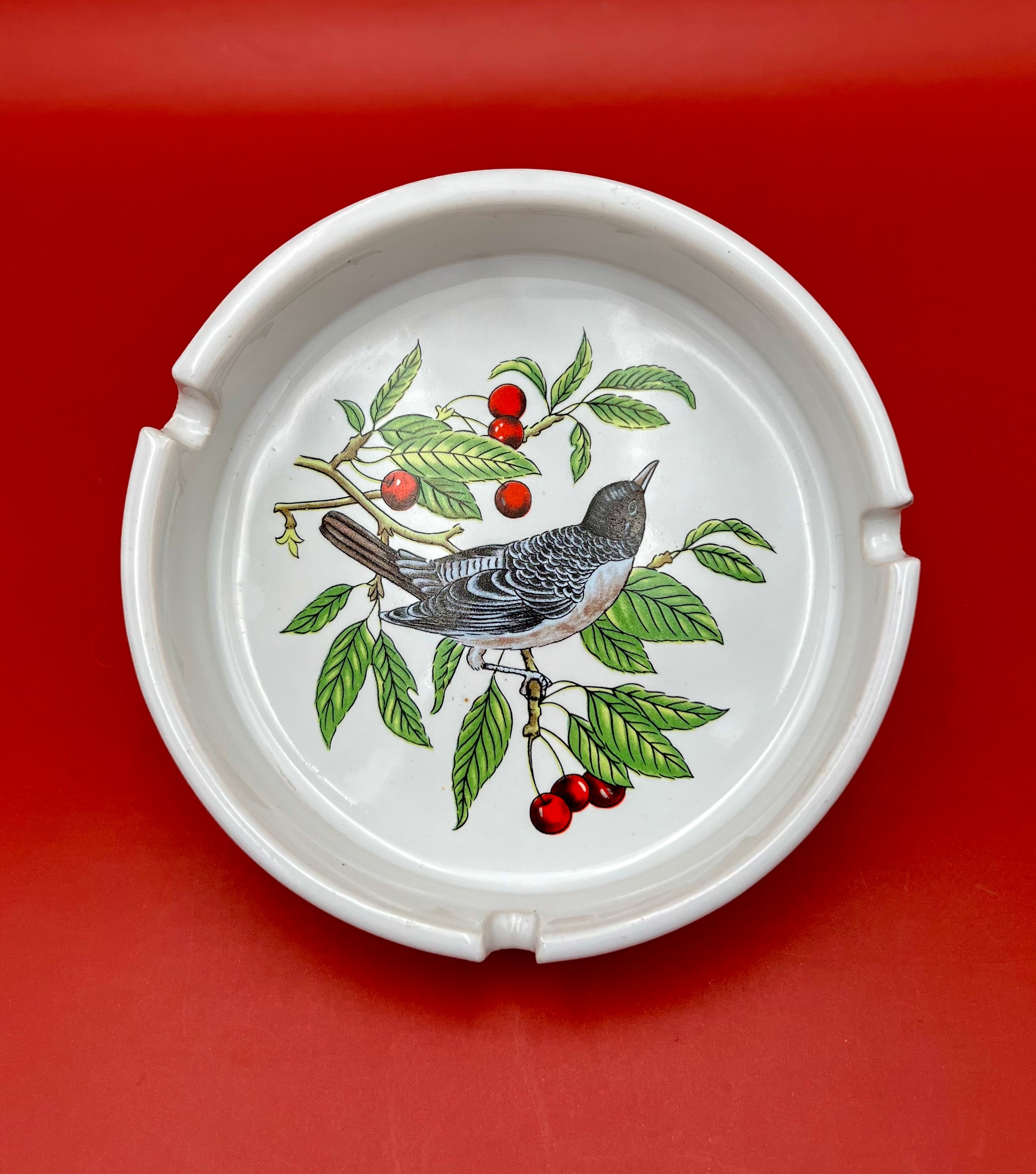 Pearl's Puff Parlor: Vintage Water Pipes & Smoking Accessories