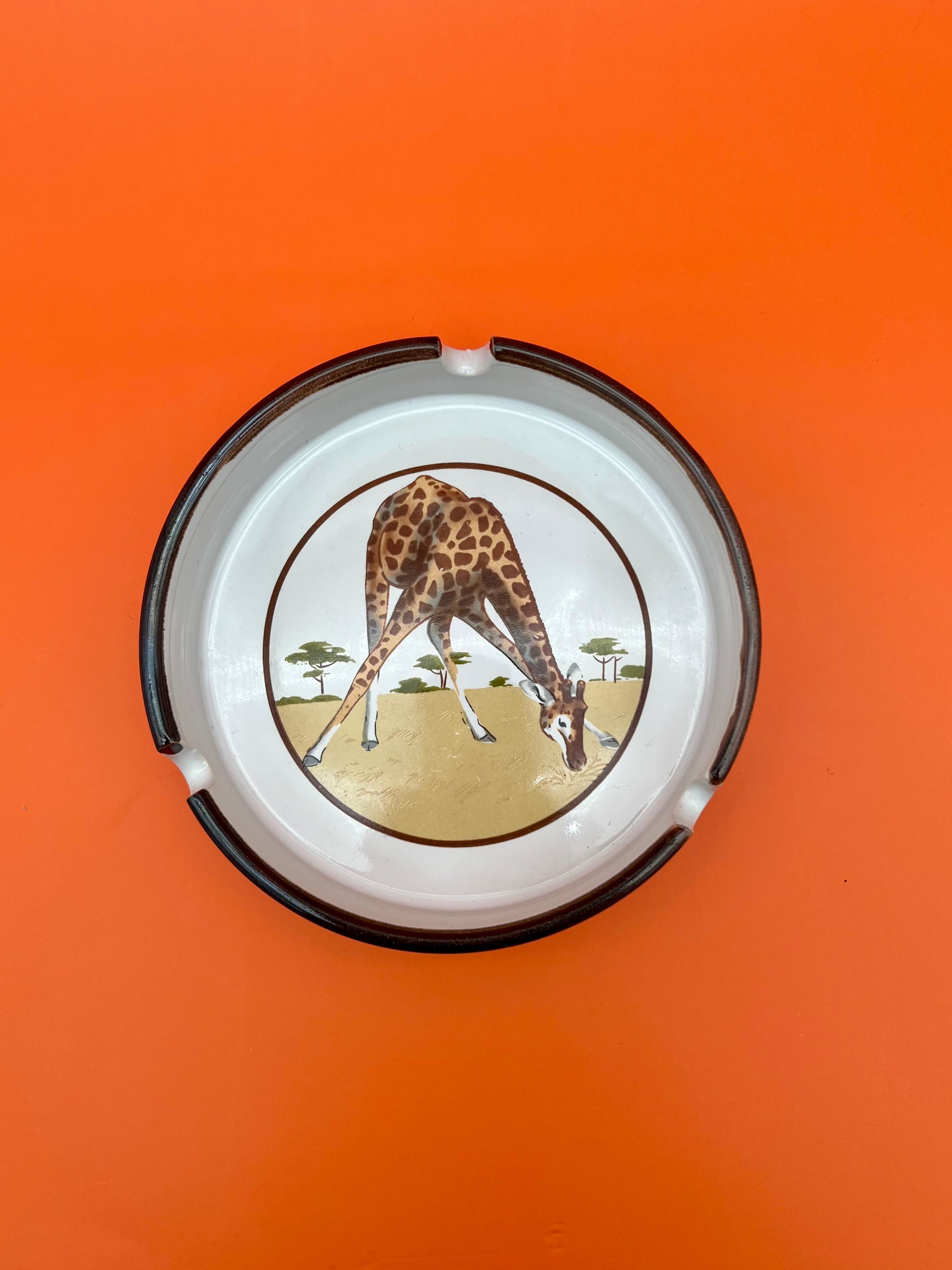 Gigi: Vintage Safari Giraffe Ceramic Ashtray – Pearl's Puff Parlor
