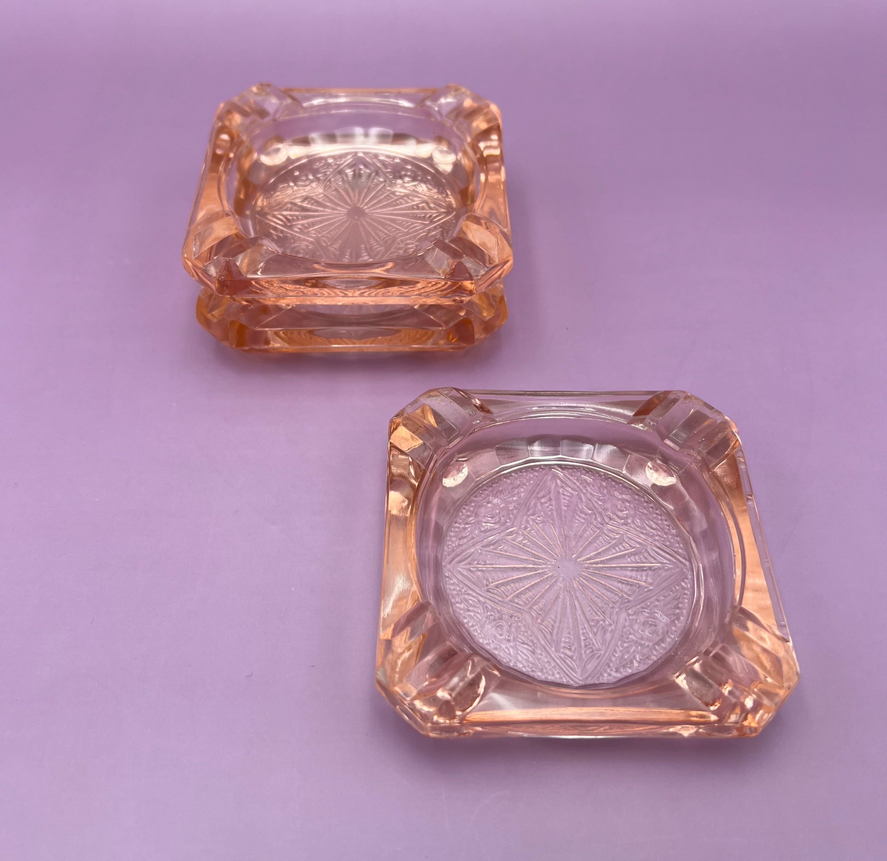 Pearl's Puff Parlor: Vintage Water Pipes & Smoking Accessories