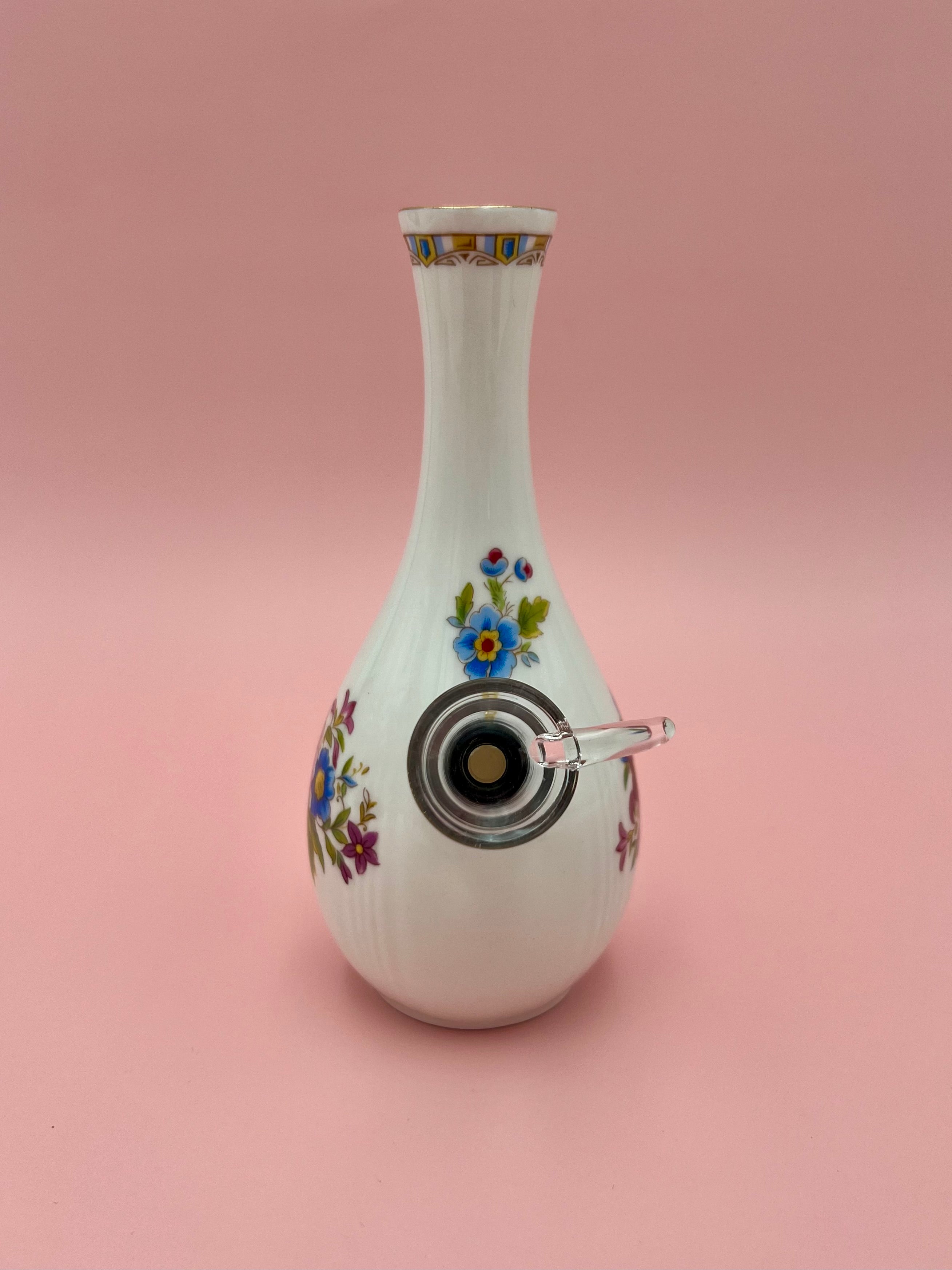 Petite Water Pipes – Pearl's Puff Parlor